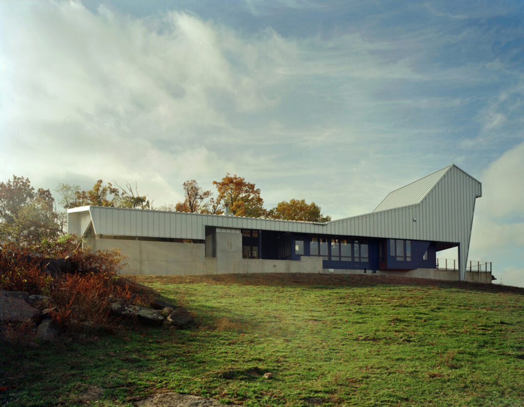 Services - Daniel Tena